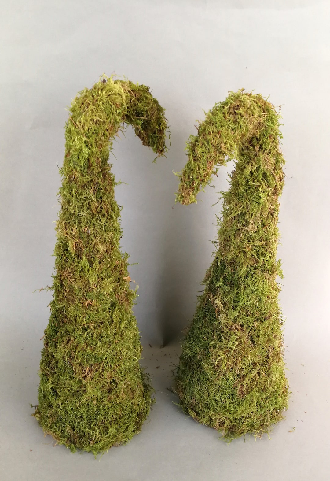 Décoration de table de Noël avec mousse, décoration de maison de Noël ...