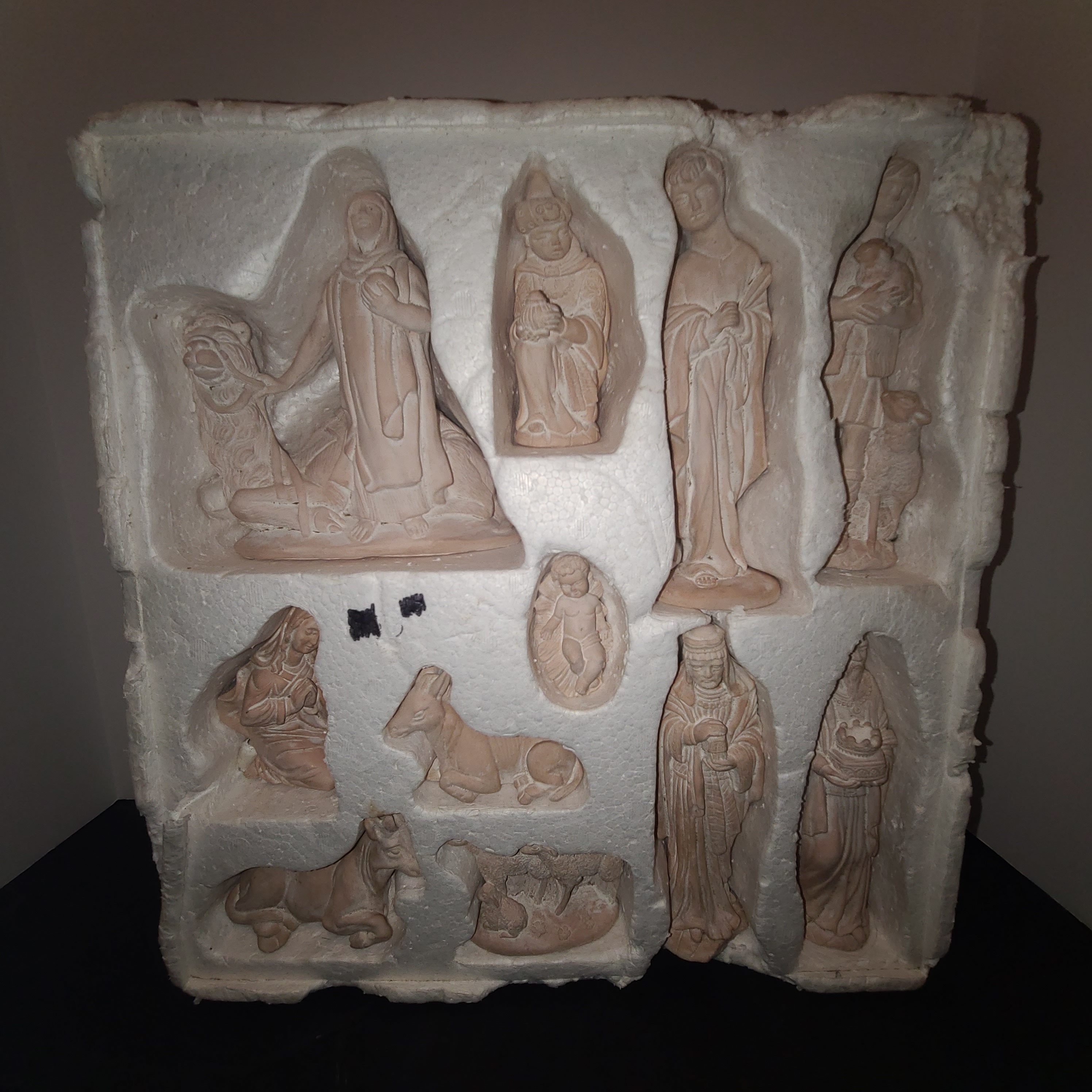 Chalkware Nativity for sale | Only 4 left at -60%