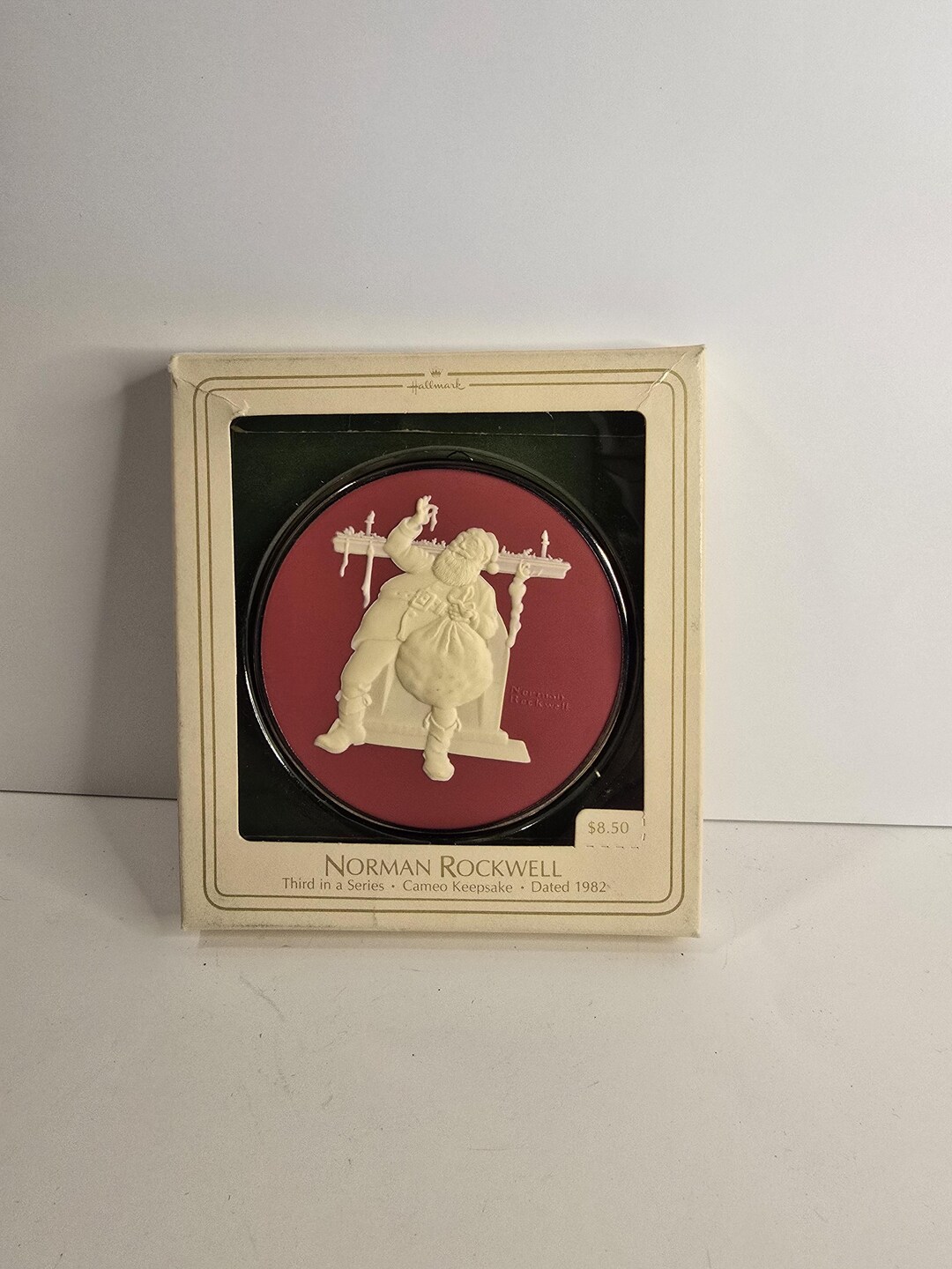 Hallmark Christmas Norman Rockwell "filling the Stockings" 1982 ...