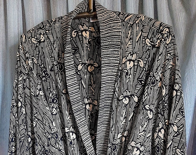 Van Klee Black and Beige Batik Style Patterned Kimono Bathrobe With ...