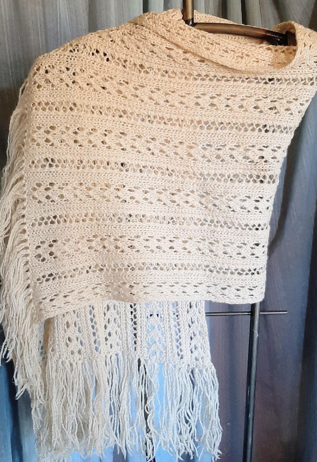 Very Nice Crocheted Ivory 40s-50s Shawl With Metallic Thread and Fringe ...