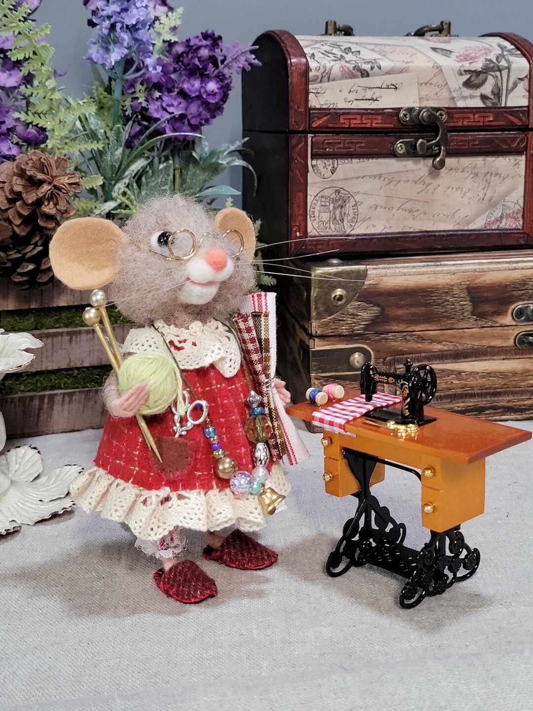 Needle Felted Mouse With Sewing Machine. Mice Family Collection - Etsy