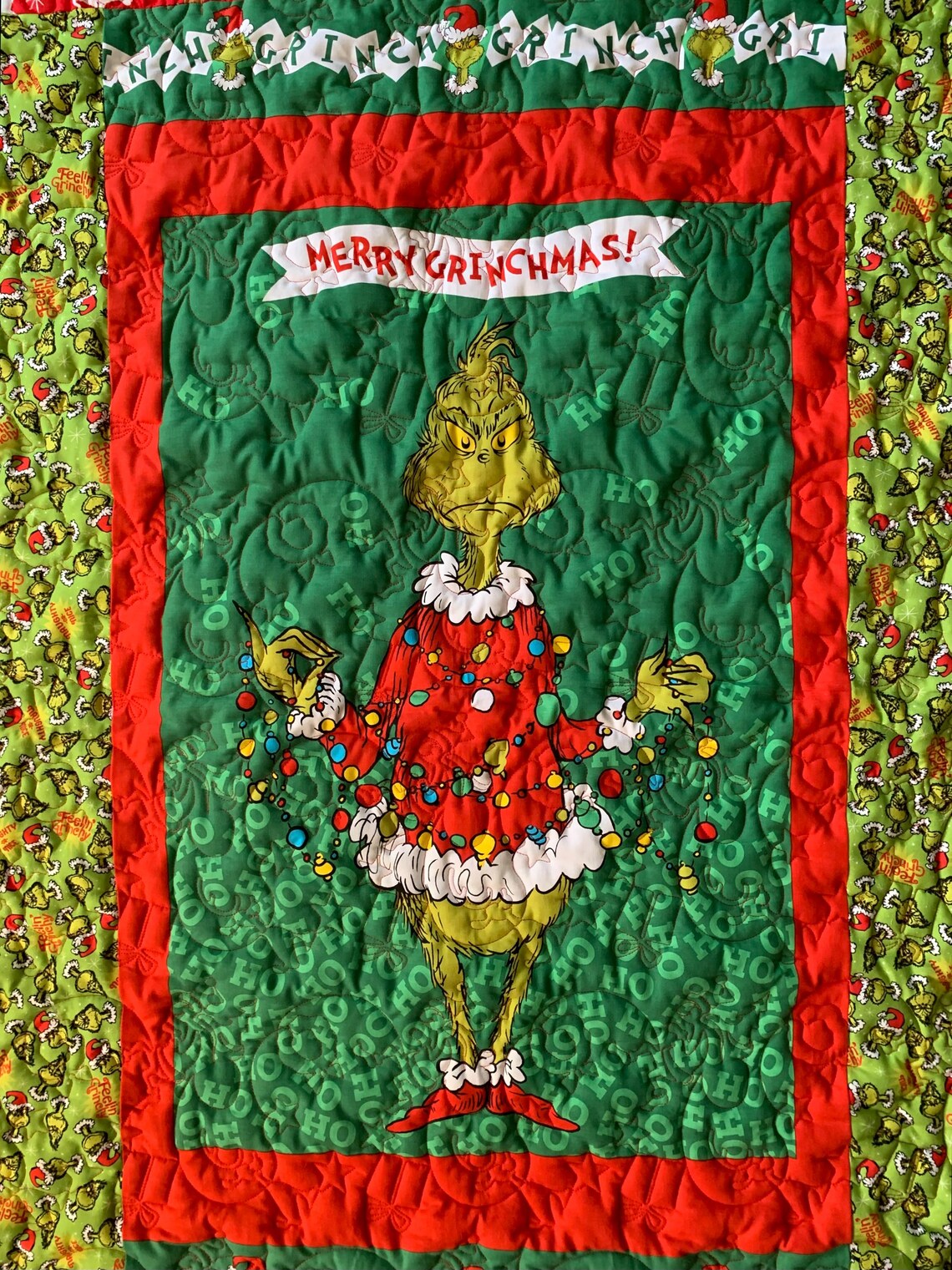 Grinch Quilt, Handmade Quilts, Unique Christmas Gift, Housewarming ...