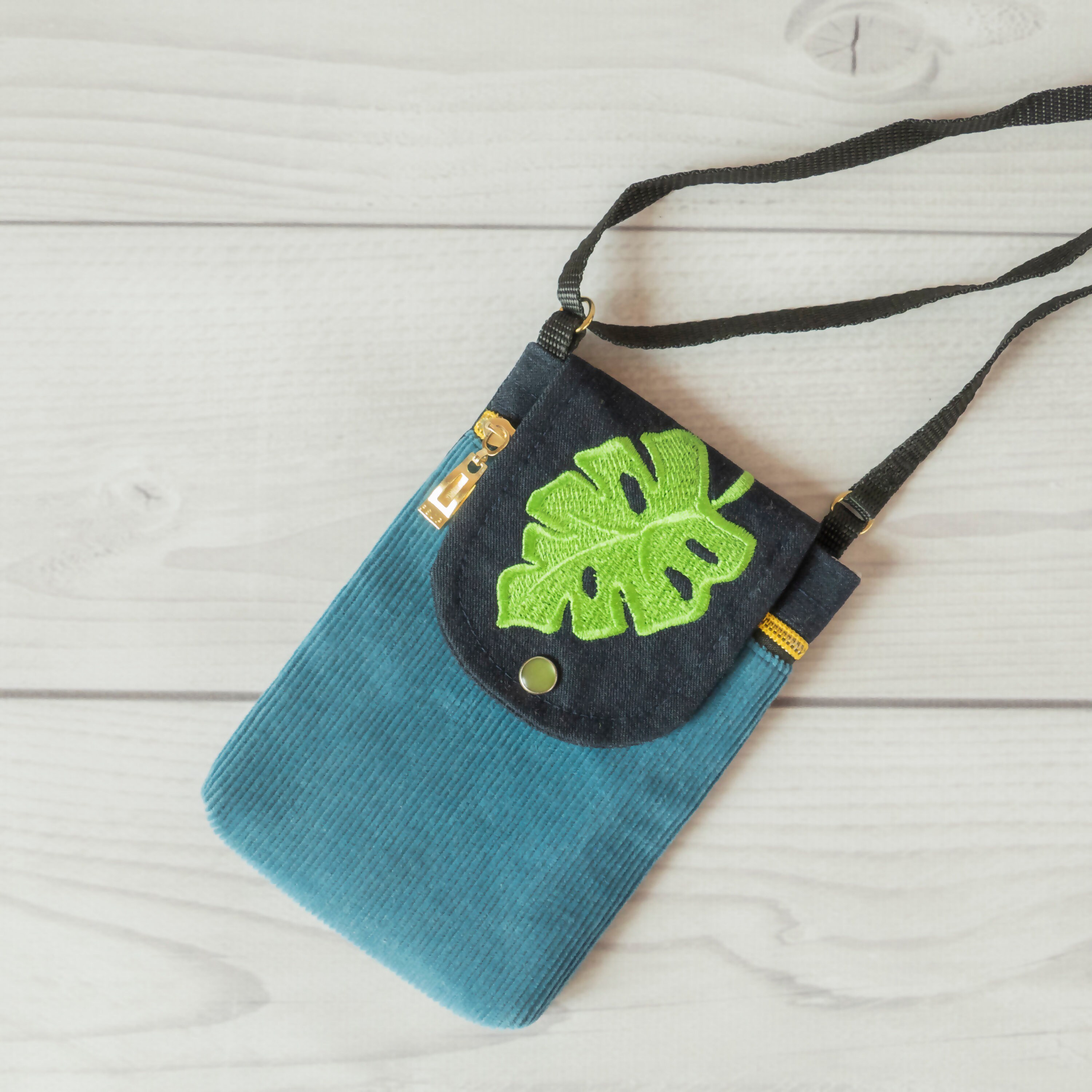 Cell Phone Purse Crossbody With a Pocket Small Iphone Bag for - Etsy