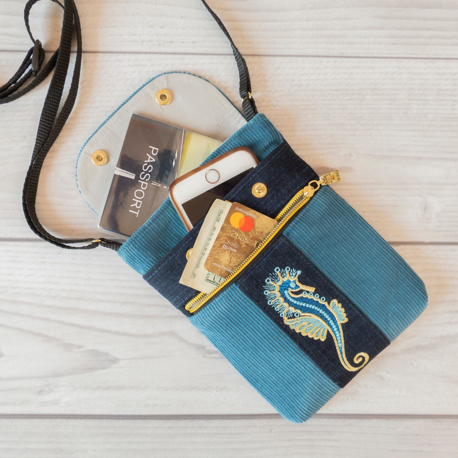 IPhone Bag for Women, Cell Phone Crossbody Purse With Three Pockets - Etsy
