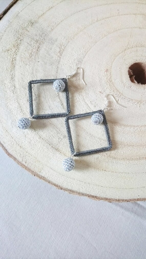 Anthracite grey square crochet earrings and silver beads | Etsy