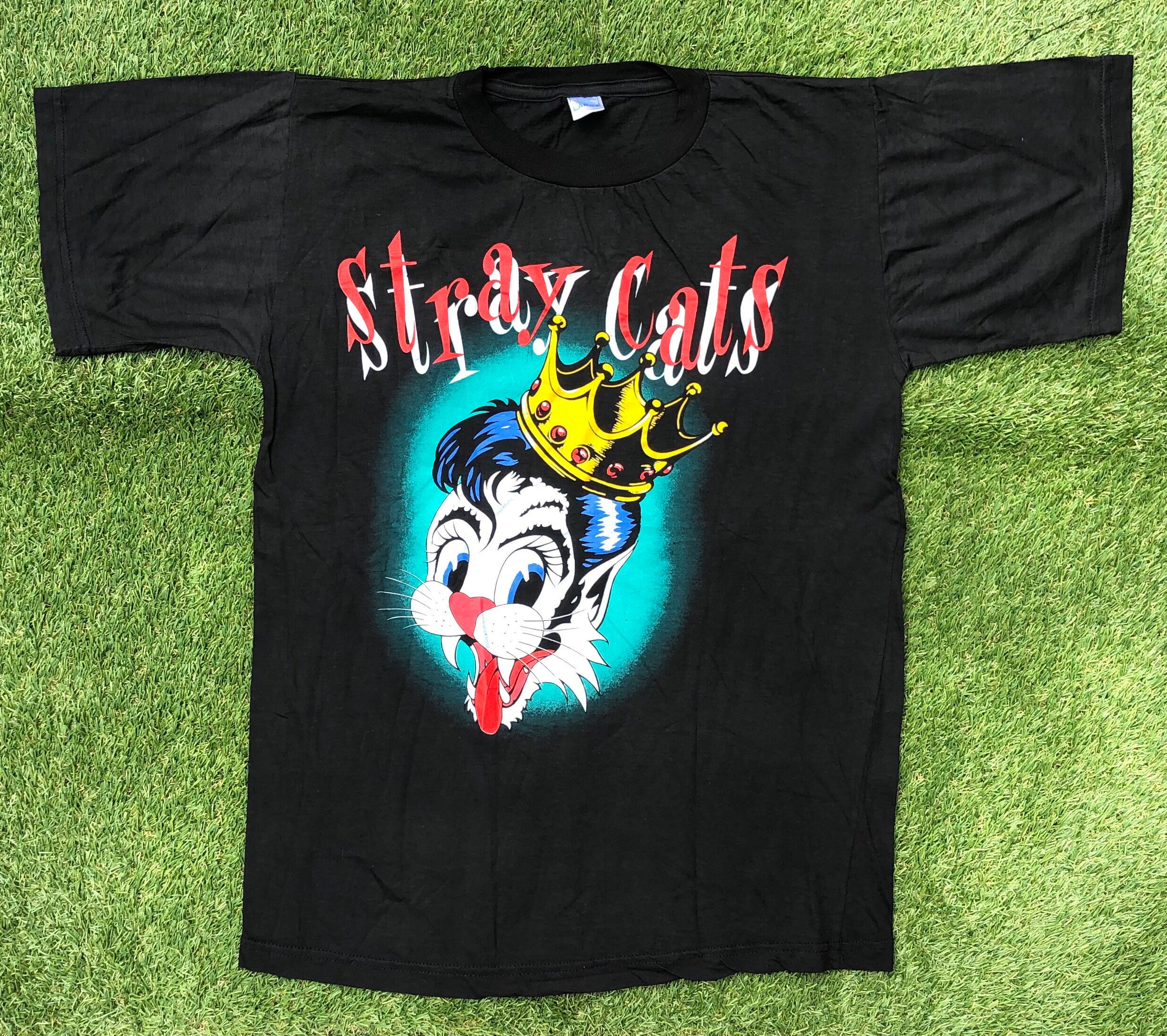 Stray Cats Blast Off