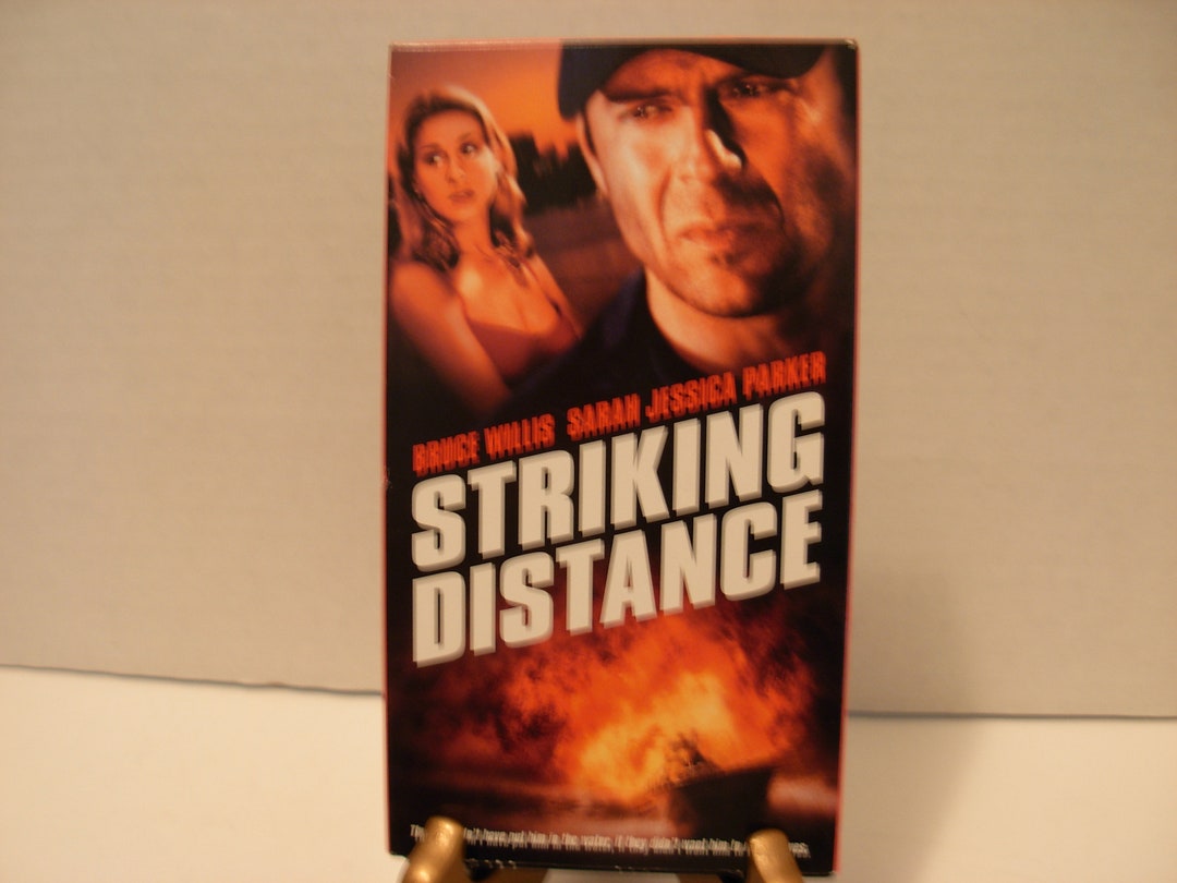 VHS Tape, Striking Distance, Bruce Willis, Sarah Jessica Parker, Color ...