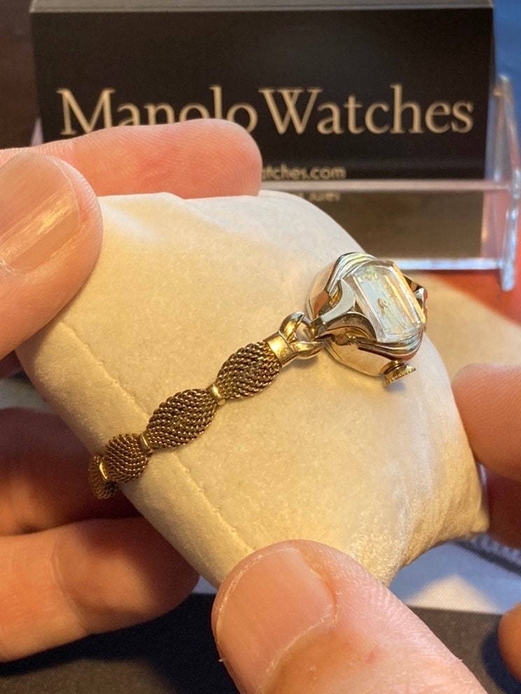 Retro 1975 N5 Caravelle Gold Tone Winding Ladies Watch W/ Speidel 10K ...