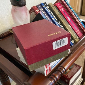 Retro 1987 Seiko Tank Roman Numeral Dial Gold Tone Tank Quartz Ladies Watch Reference SZZB18 W ...