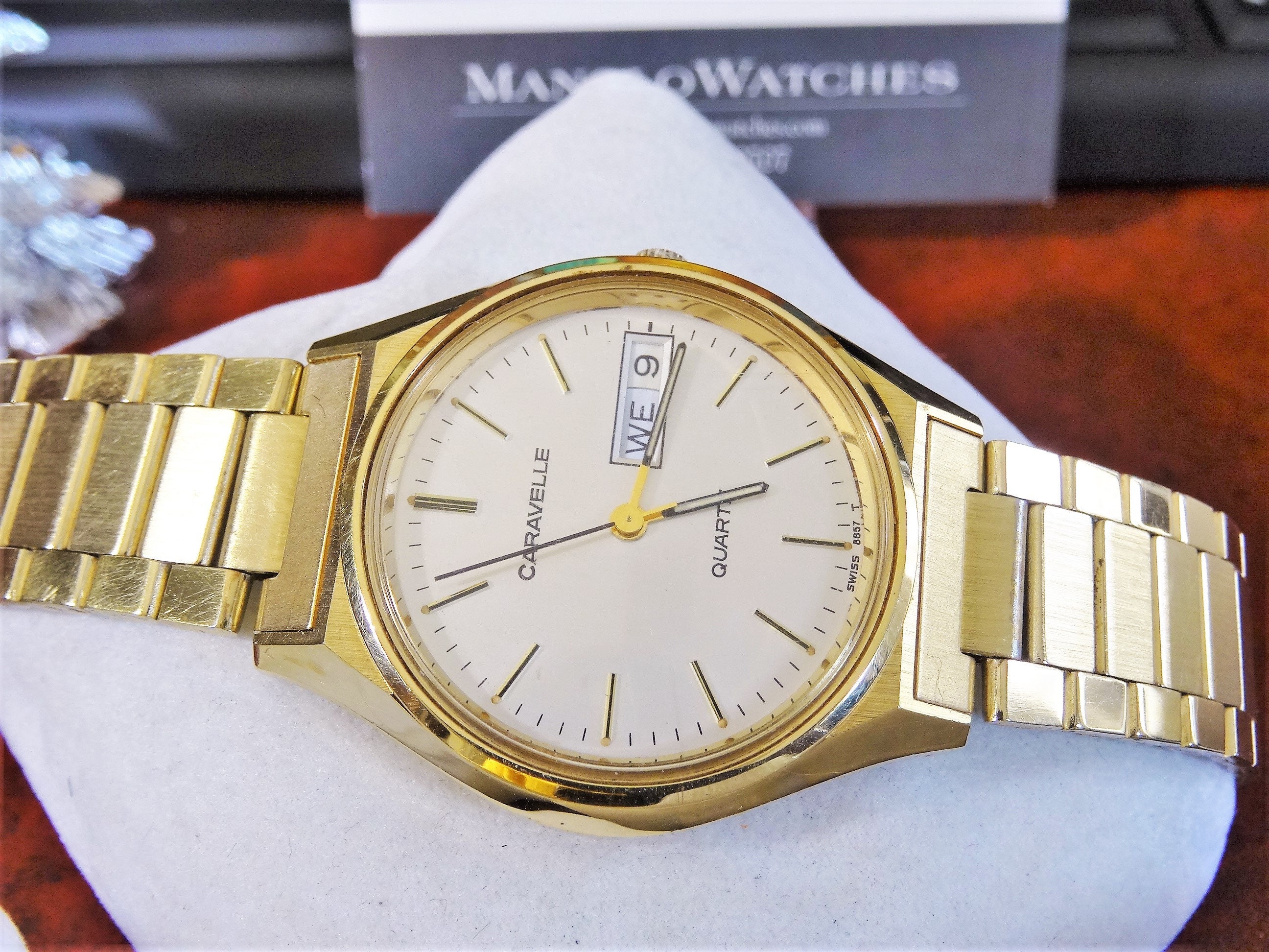 Retro 1990 Caravelle Gold Tone English/spanish Calendar Men's Watch W ...