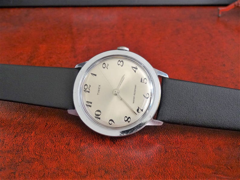 Vintage 1971 Timex Water Resistant Winding Mens Watch W/ 18mm Leather ...