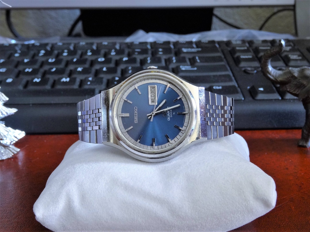 Vtg 1975 Seiko 3003 Water Resistant Quartz Mens Watch W/ 20mm St. Steel ...