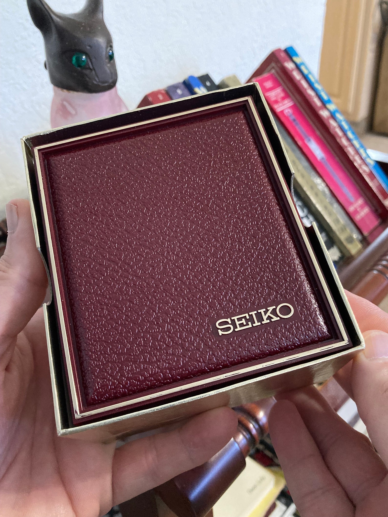 Retro 1987 Seiko Tank Roman Numeral Dial Gold Tone Tank Quartz Ladies Watch Reference SZZB18 W ...