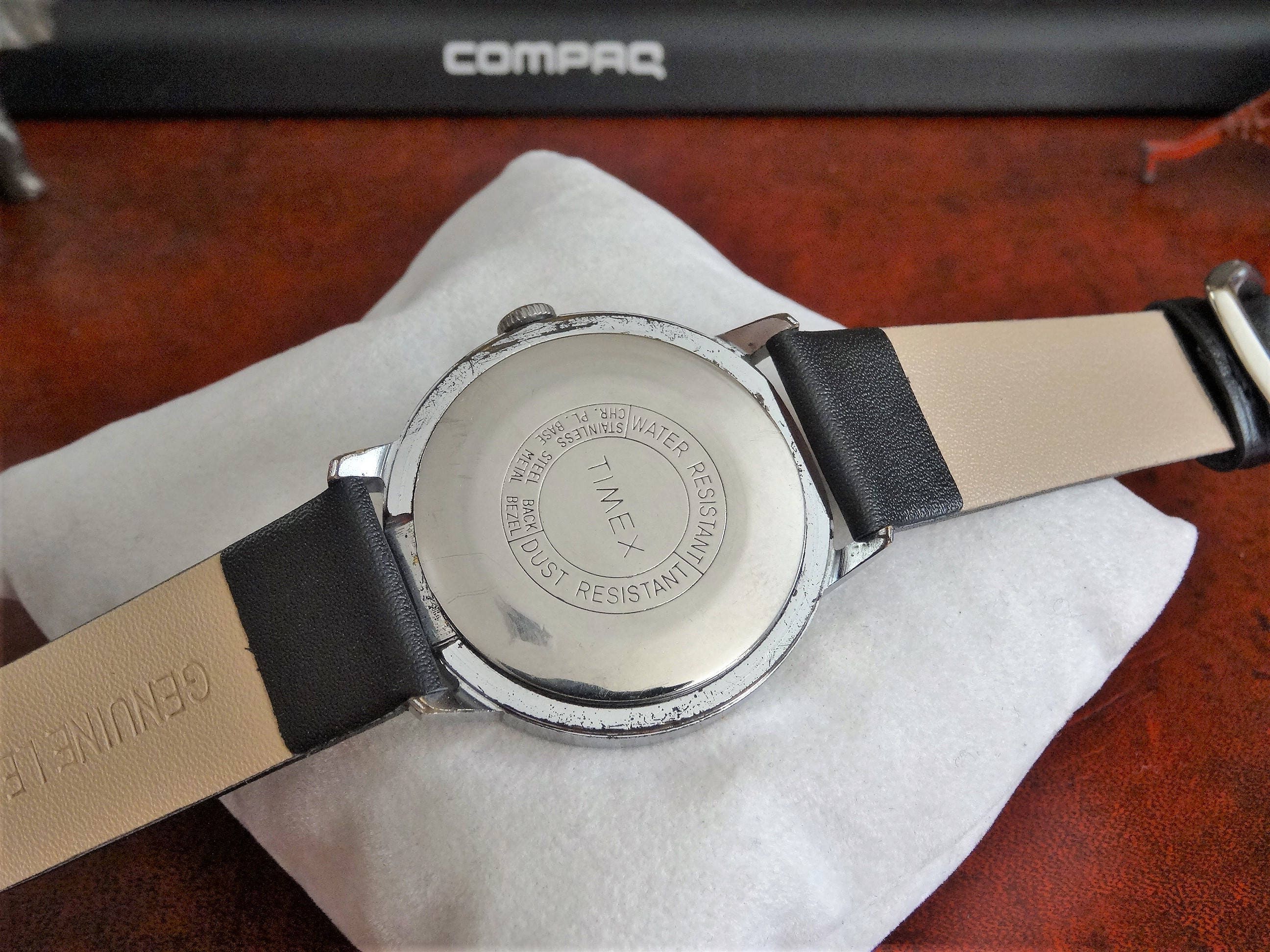 Vintage 1971 Timex Water Resistant Winding Mens Watch W/ 18mm Leather ...