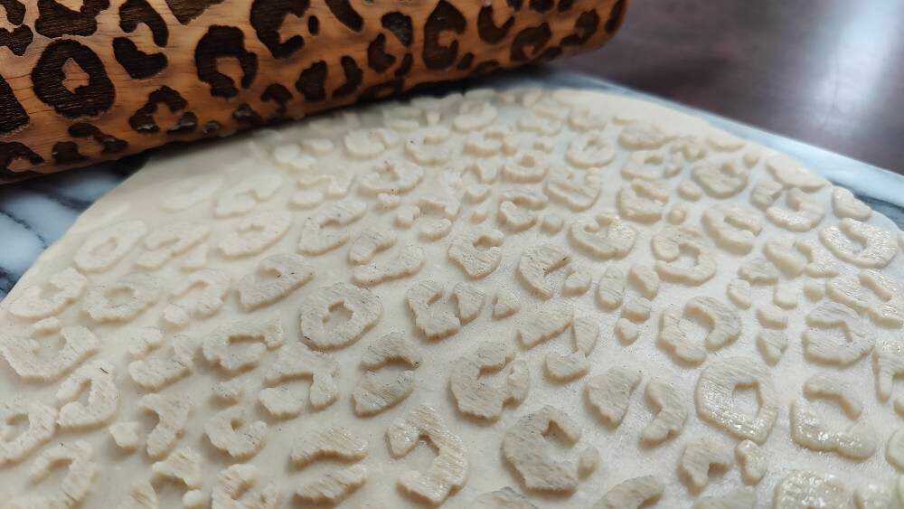 Embossed Leopard Print Rolling Pin For Baking Pottery Use on Pie Crust ...