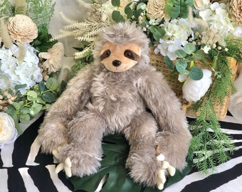 Heart Sloth Plush Toy - Etsy