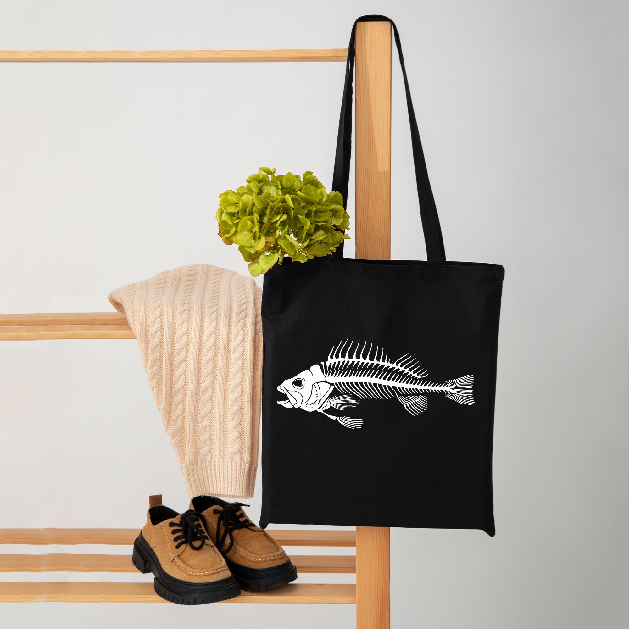 Fish Bone Png, Piranha Png, Skeleton Fish Png, Vector Cut File for ...