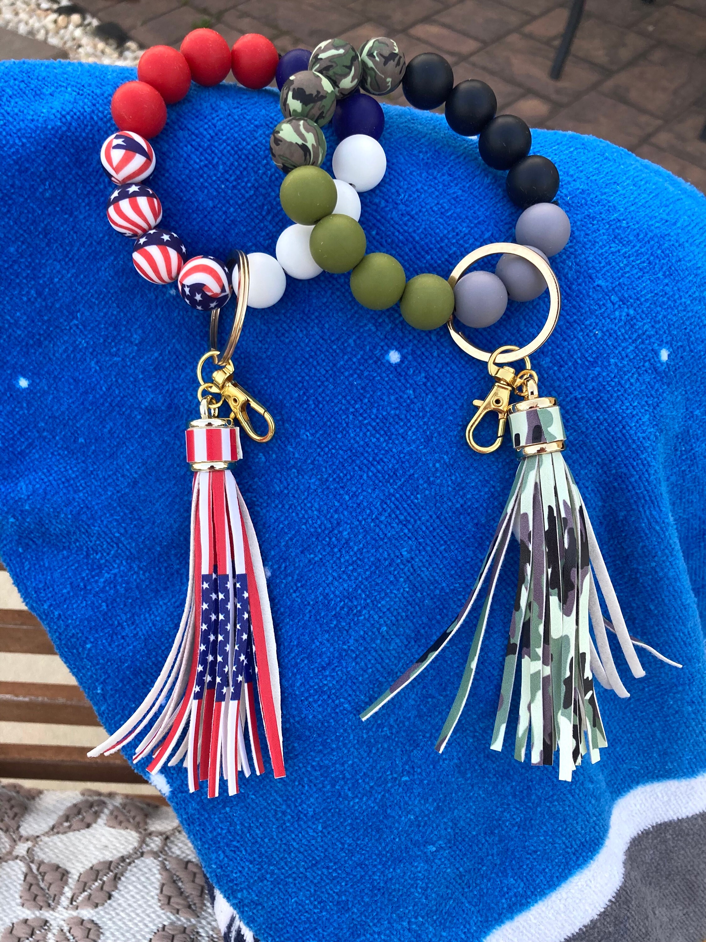 Patriotic Silicone Beads Bracelet Keychain, Flag Silicone Bead Bracelet ...