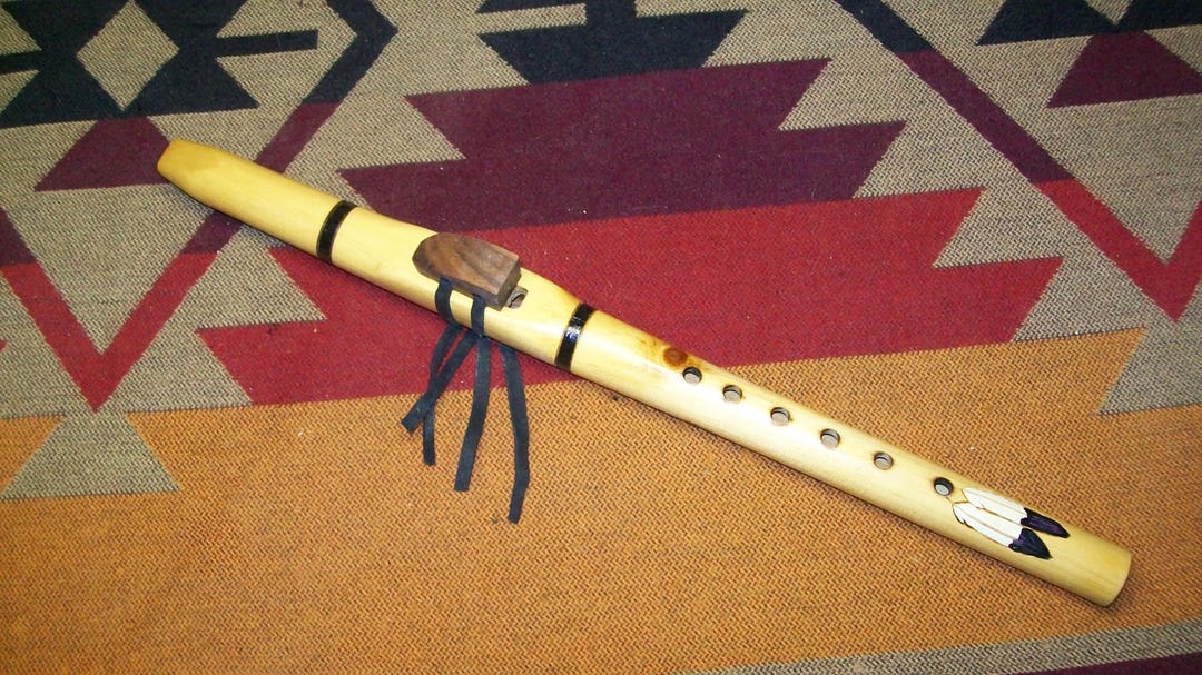 Native American Style Flute in the Key of High C Sharp at 432hz Michael ...