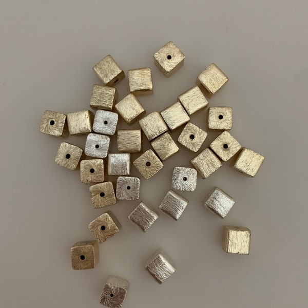 Gold Cube Necklace - Etsy