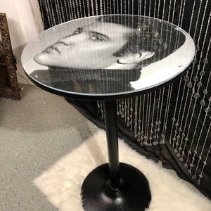 Elvis Presley - Pub Tables - Elvis Presley Decor - Marilyn Monroe ...