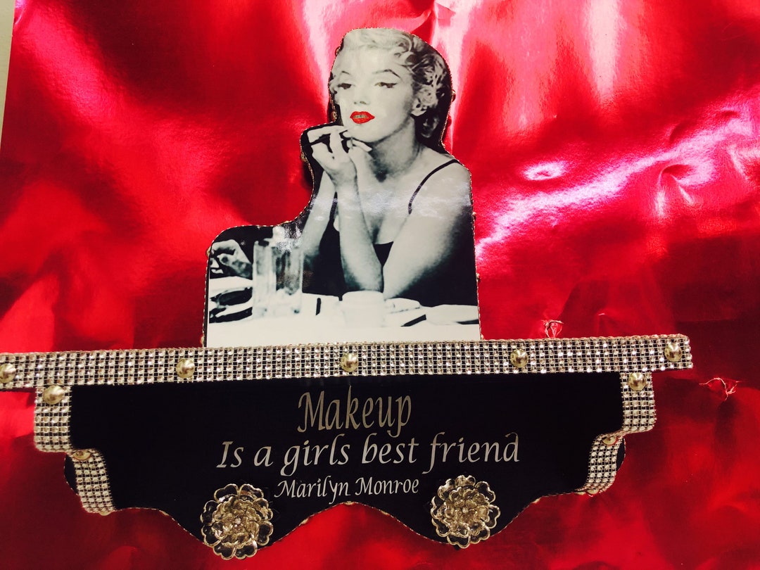 Marilyn Monroe - Marilyn Monroe Decor - Marilyn Monroe Gifts - Towel ...