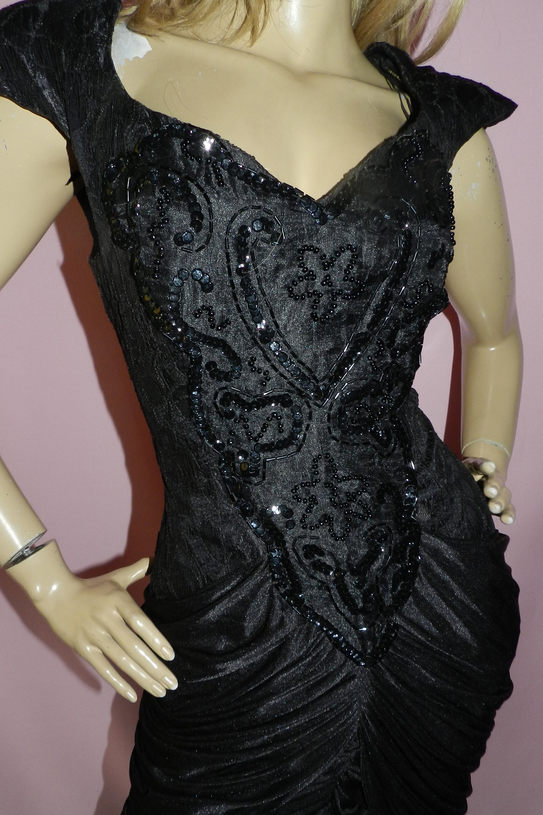 Vintage 1980s TRASHY Black LACE Body Con Sequin Beaded Prom Party dress ...