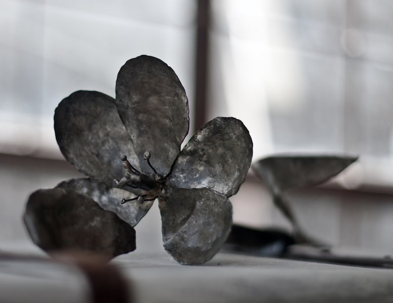 Metal Flower Sculpture Amazing Tulip Art by the Steel Style - Etsy
