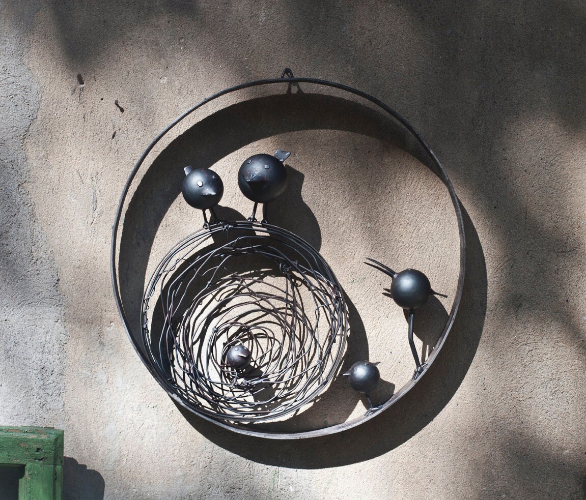 Industrial Metal Round Wall Sculpture With 5 Birds. Original - Etsy