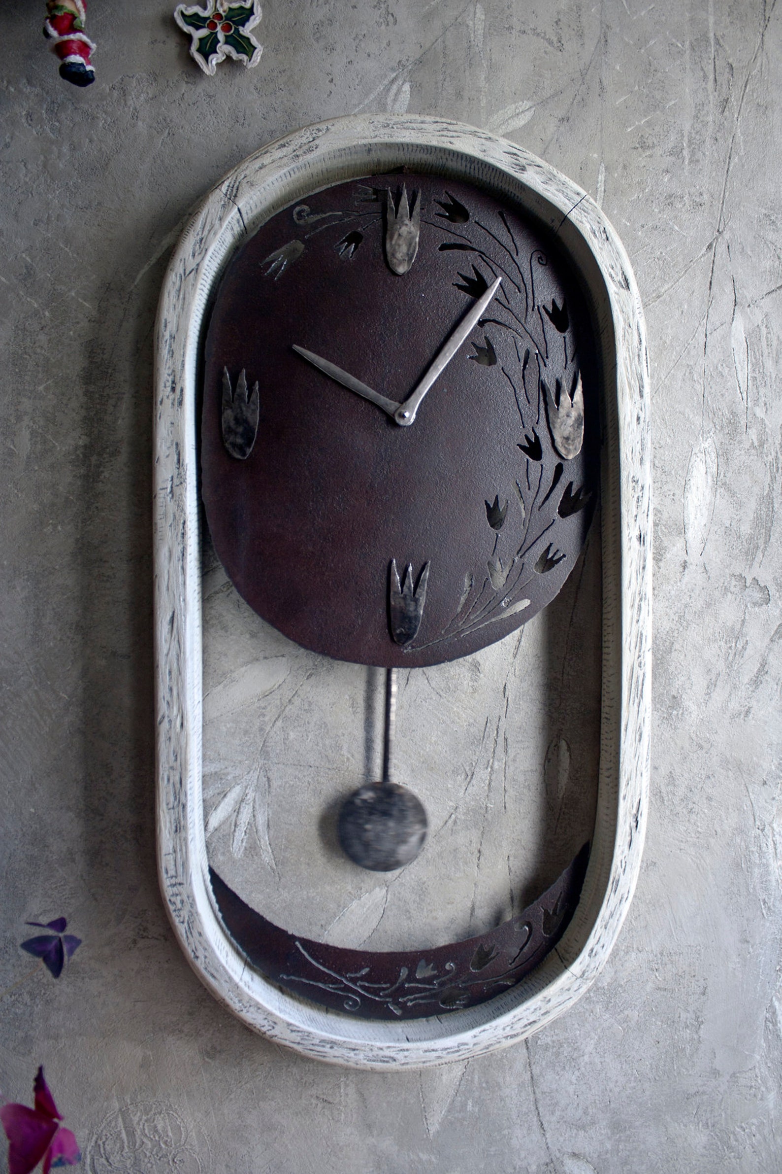 Pendulum Wall Clock Design Metal and Wood Art Clock With Tulip - Etsy