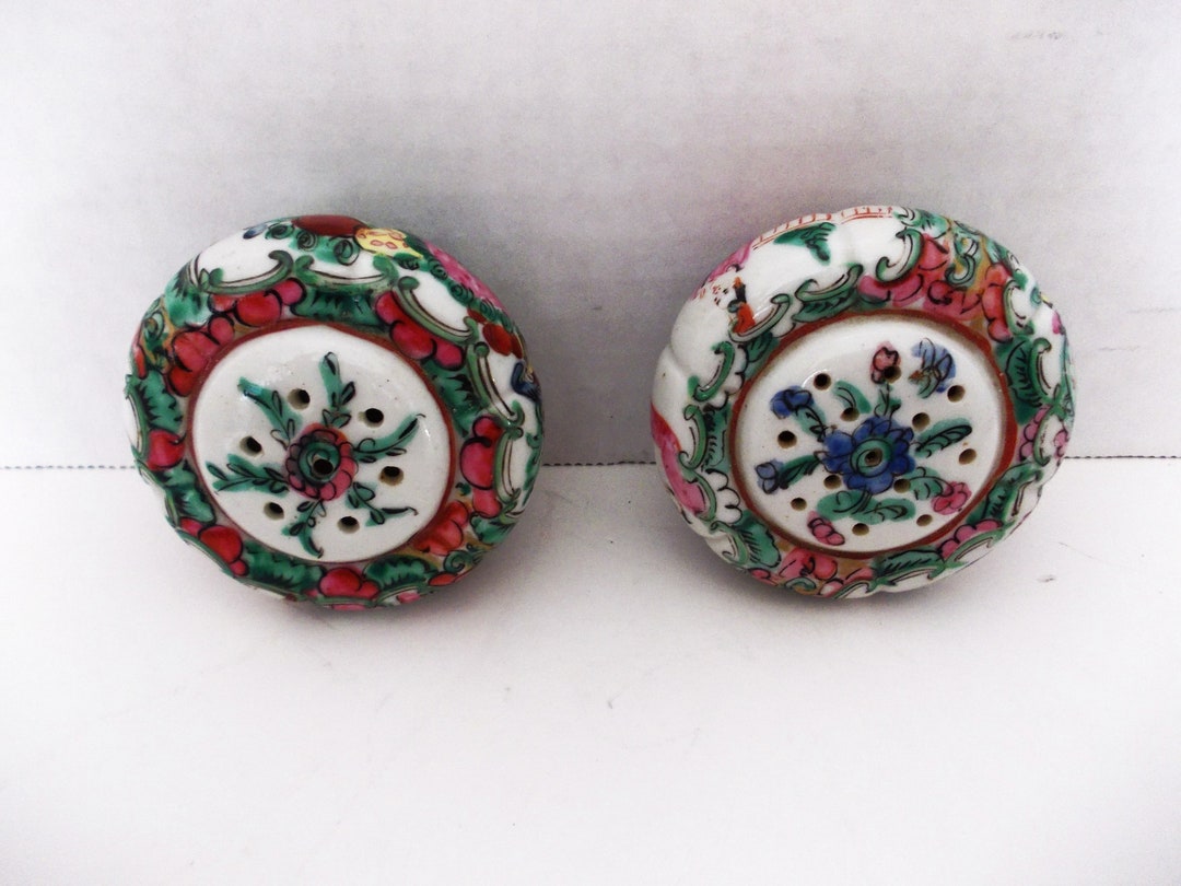 Rare Antique CHINESE ROSE MEDALLION Salt & Pepper Shakers - Etsy