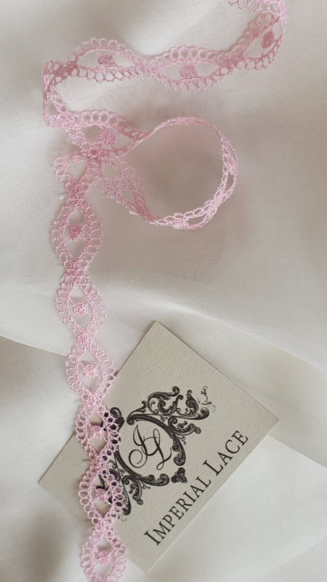 Ribete de encaje rosa claro, encaje francés, encaje Chantilly, encaje ...