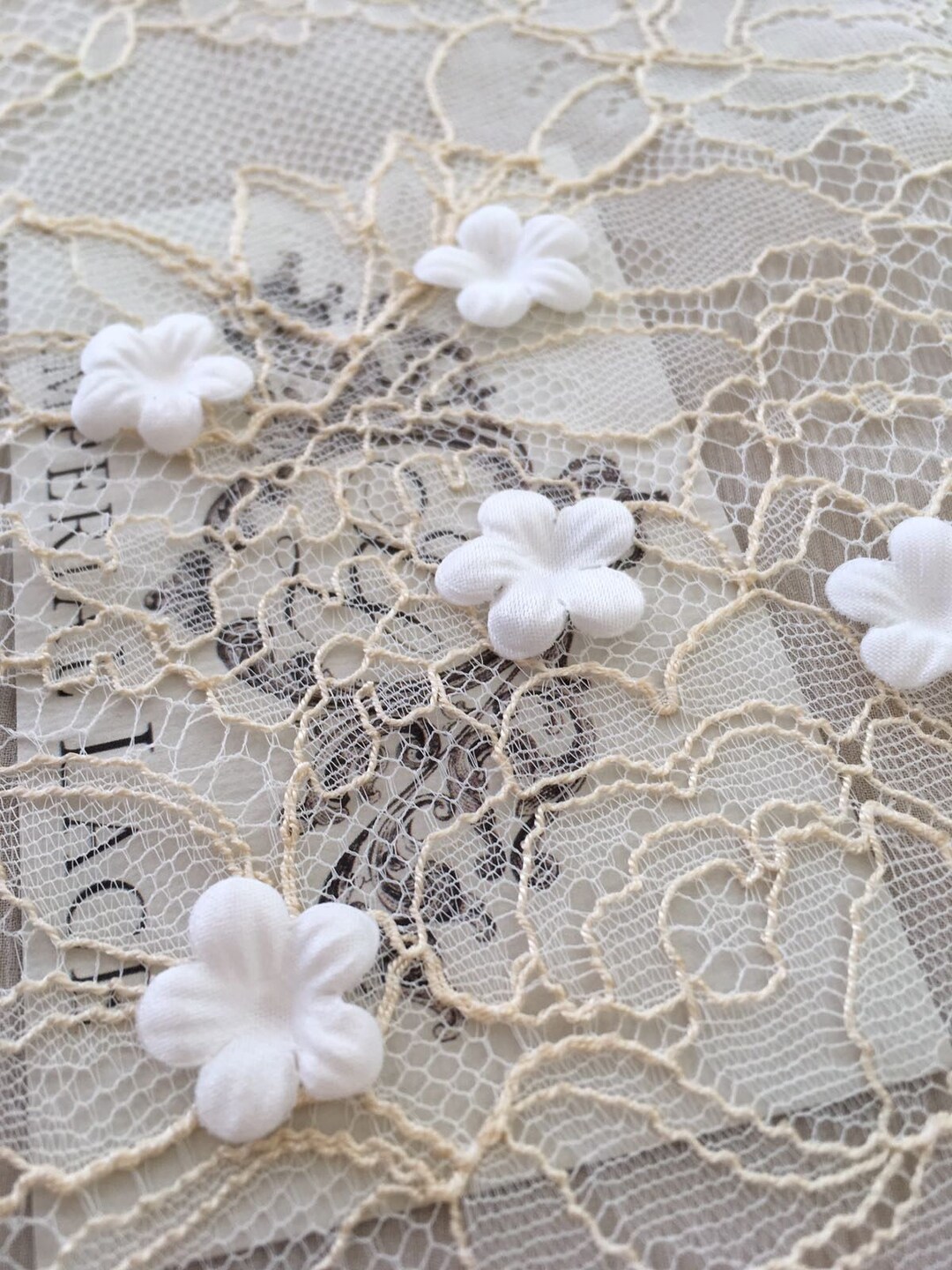 5pcs White Bridal Fabric Flowers, Bridal Fabric, Flowers, Hair Pins ...