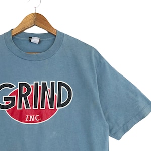 Vintage 90s GRIND T Shirt Hip Hop Spell Out Skateboard Skate Short ...