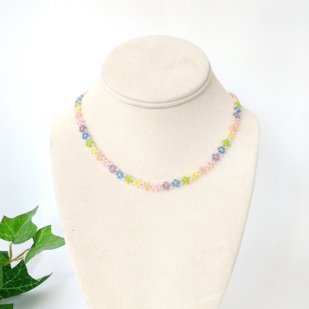 Pastel Daisy Beaded Necklace, Custom Rainbow Seed Bead Necklace, 4 ...