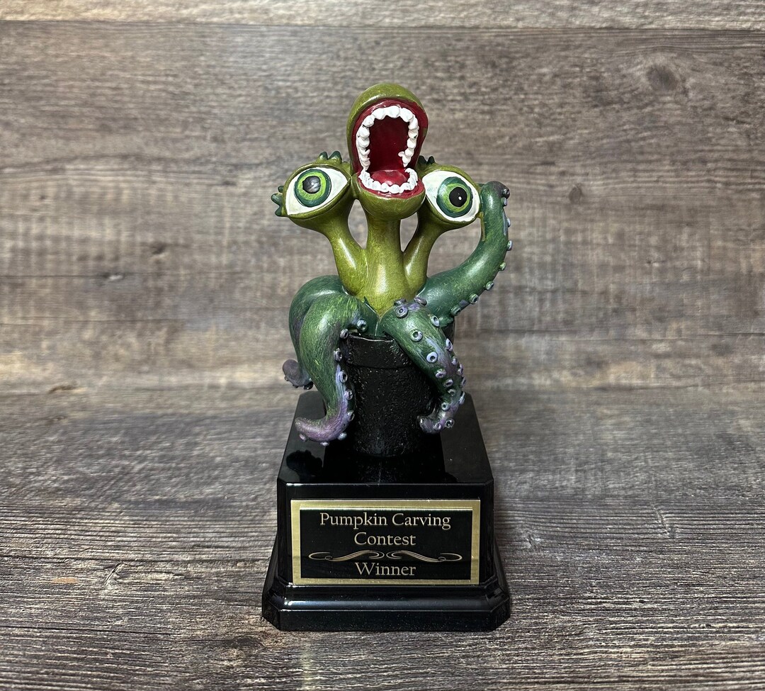 Halloween Trophy Venus Fly Trap Succulent Plant READY TO SHIP Halloween ...