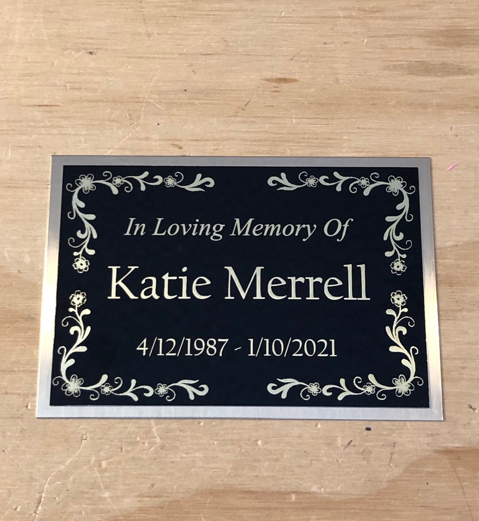 Custom Engraved in Loving Memory of Name Plate Cremation Urn FLORAL ...
