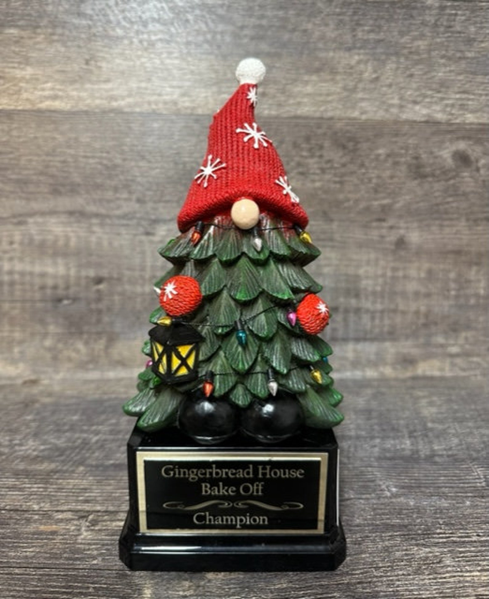Best Decorated Tree Trophy Best House Holiday Lights Gnome Neighborhood ...
