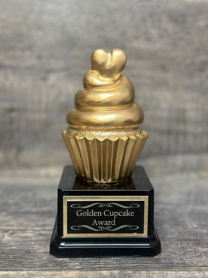 Golden Cupcake Trophy Bake off Trophy Baking Competition Trophy ...
