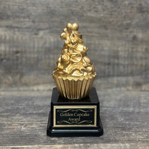 Golden Cupcake Trophy Bake off Trophy Baking Competition Trophy ...