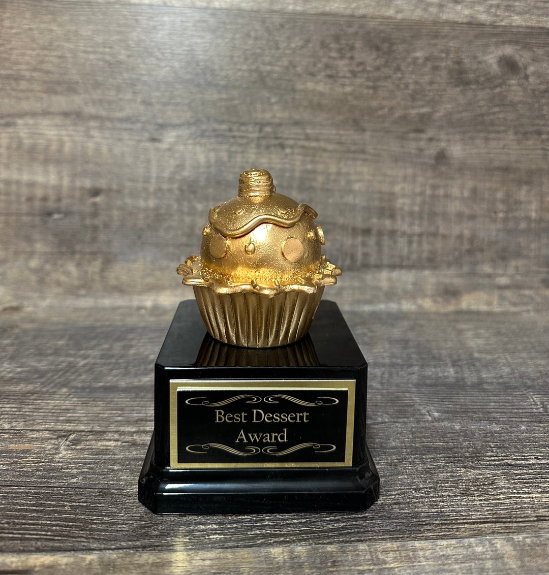 Golden Cupcake Trophy Bake off Trophy Baking Competition Trophy ...