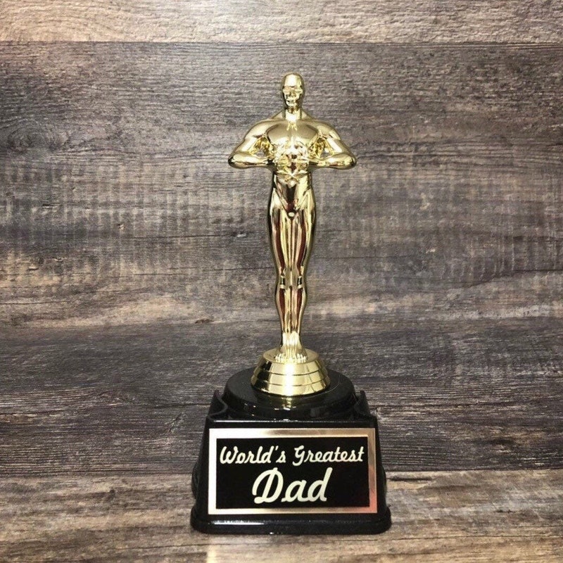 Personalized Trophy Dad - Etsy