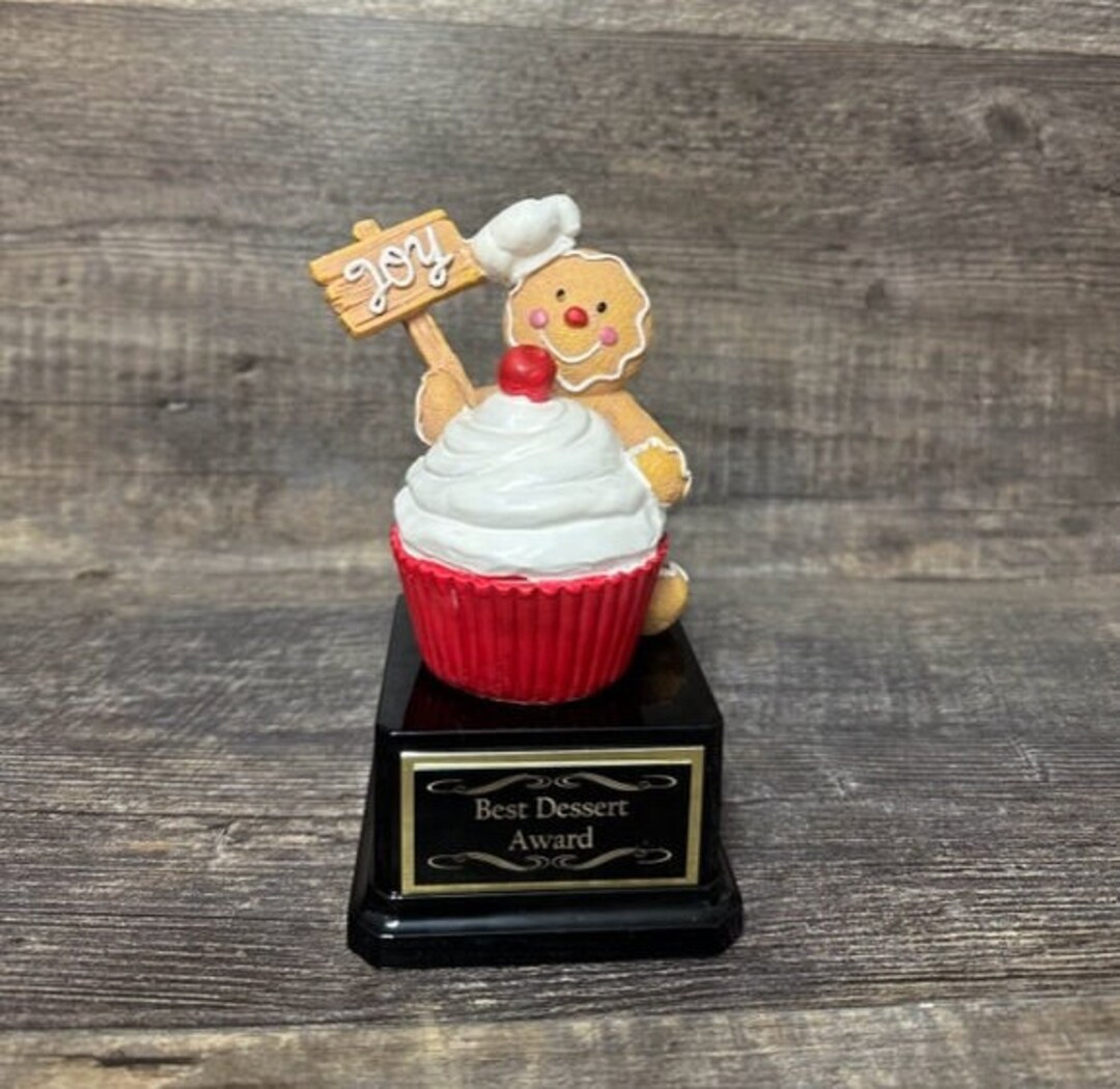 Best Dessert Cupcake Trophy Cookie Bake off Trophy Gingerbread House ...