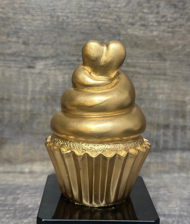 Golden Cupcake Trophy Bake off Trophy Baking Competition Trophy ...