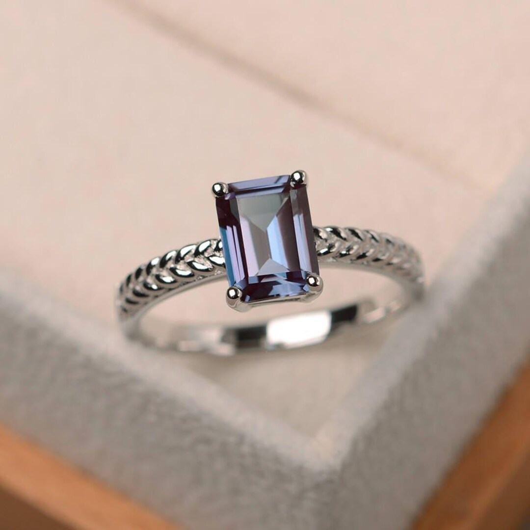 Alexandrite Solitaire Ring, Silver Wedding Ring, Emerald Cut,color ...
