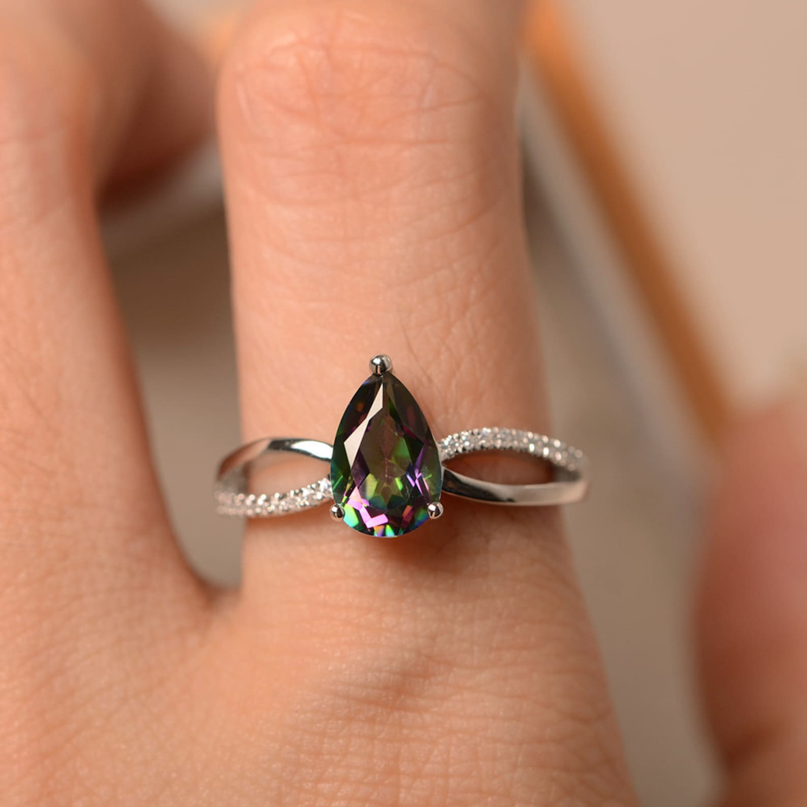 Anillo de topacio místico anillo de piedras preciosas cortado - Etsy España