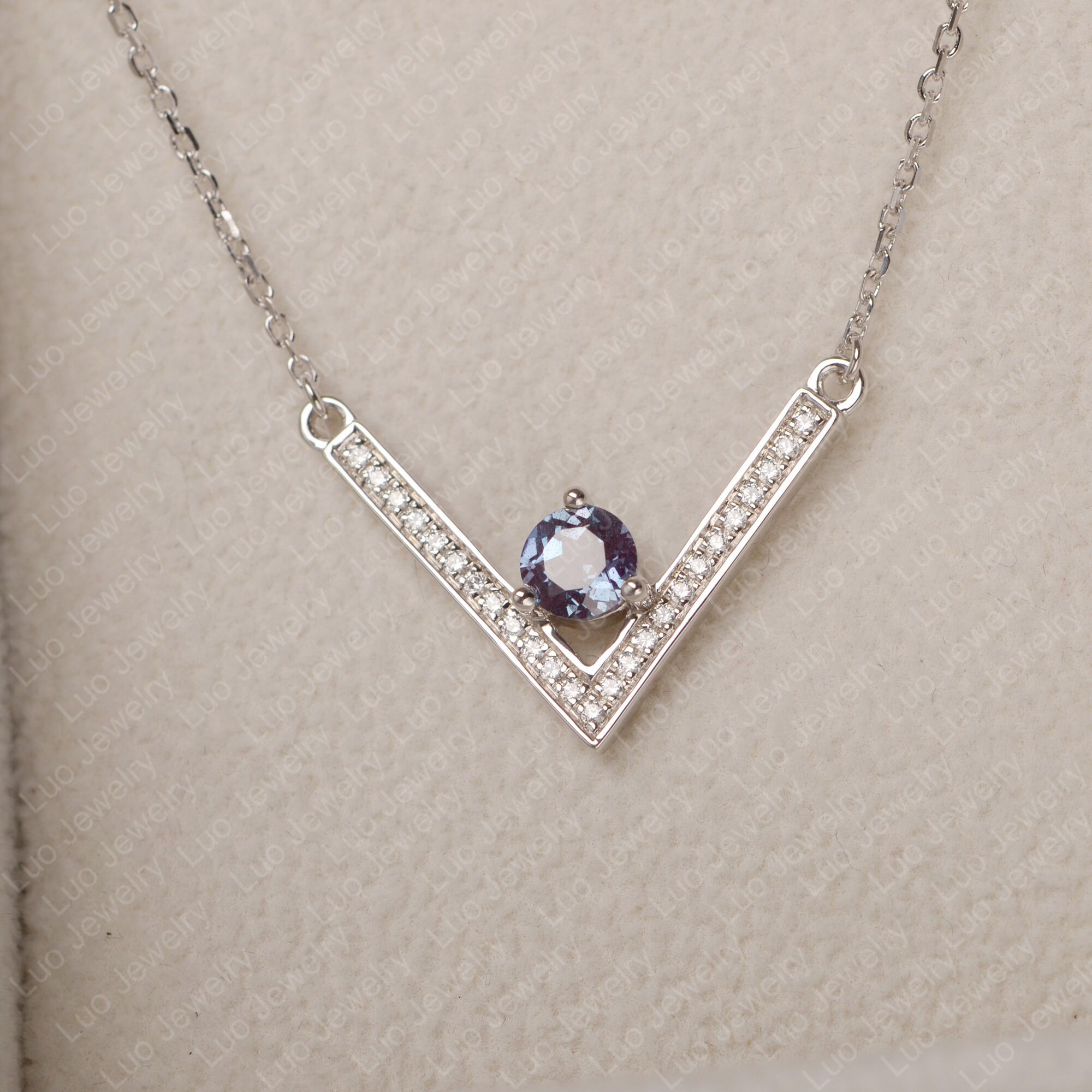 Luo jewelry etsy store