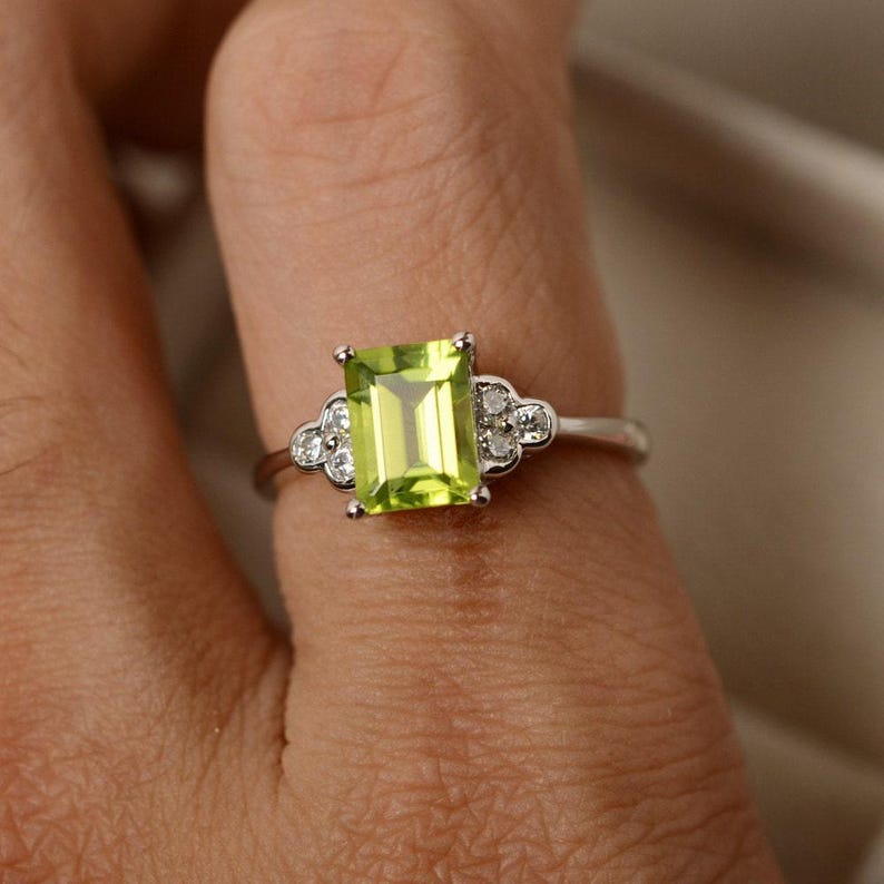 Peridot Ring, Promise Ring, August Birthstone, Rectangle Ring - Etsy