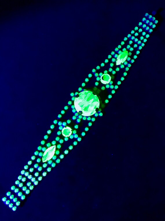 VASELINE URANIUM Glass Art Deco Style Bracelet, Carni… - Gem